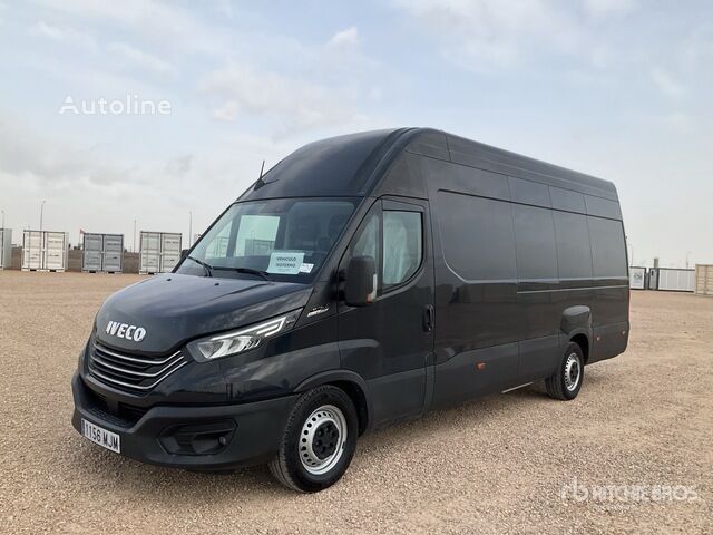 Prodaje se IVECO 35S18 minibus furgon na aukciji