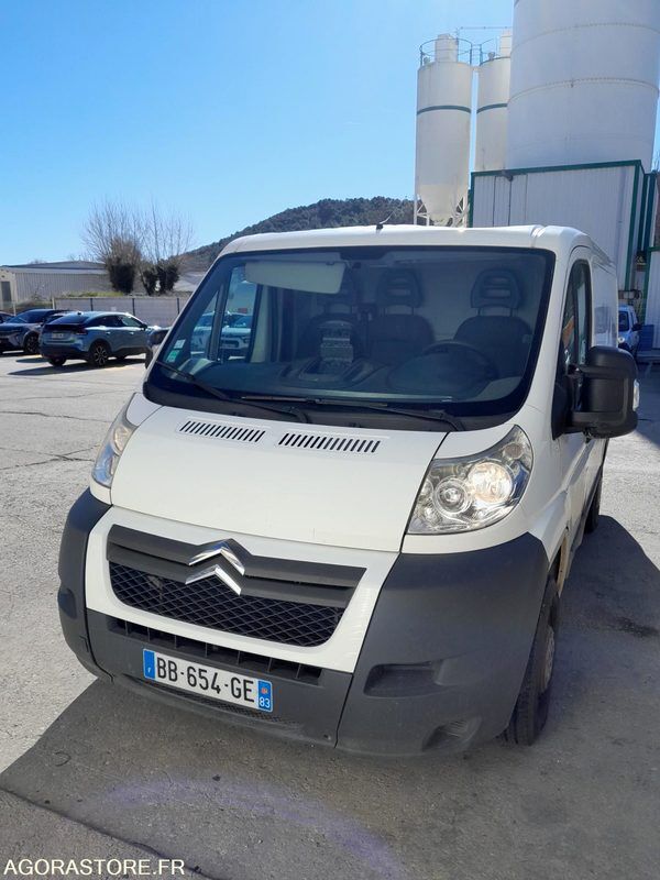 Prodaje se Citroen JUMPER minibus furgon na aukciji