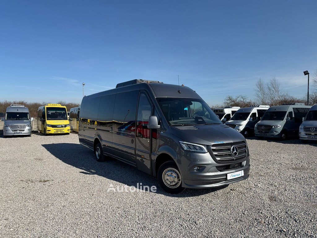 Novi Mercedes-Benz Sprinter 519 putnički minibus