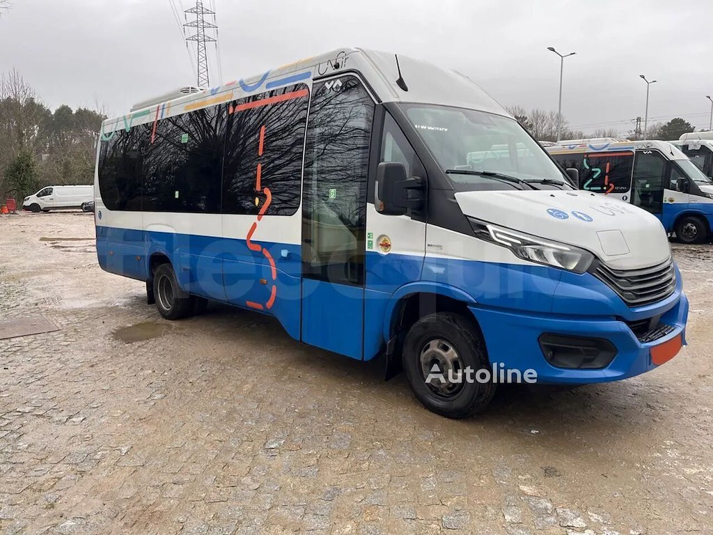 IVECO Daily putnički minibus