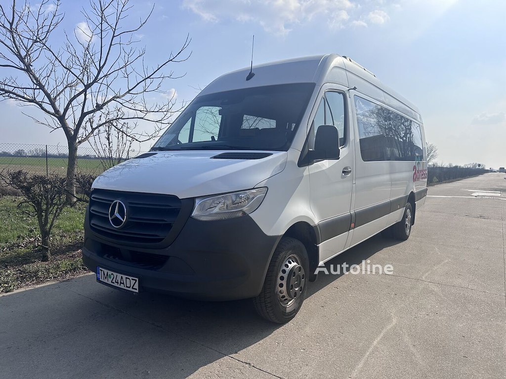Mercedes-Benz Sprinter putnički minibus