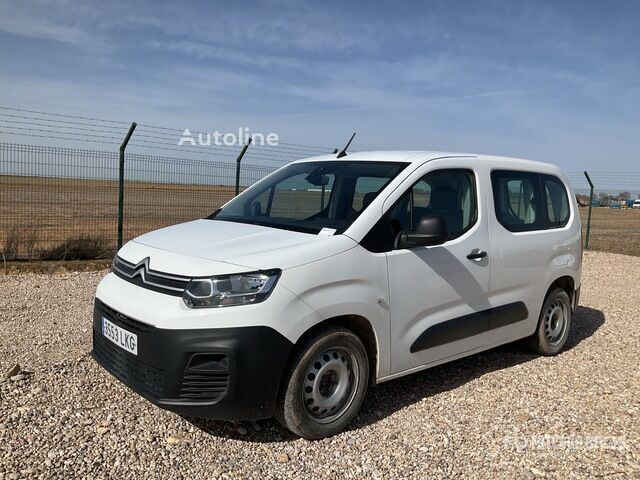 Prodaje se Citroen Berlingo laki furgon na aukciji