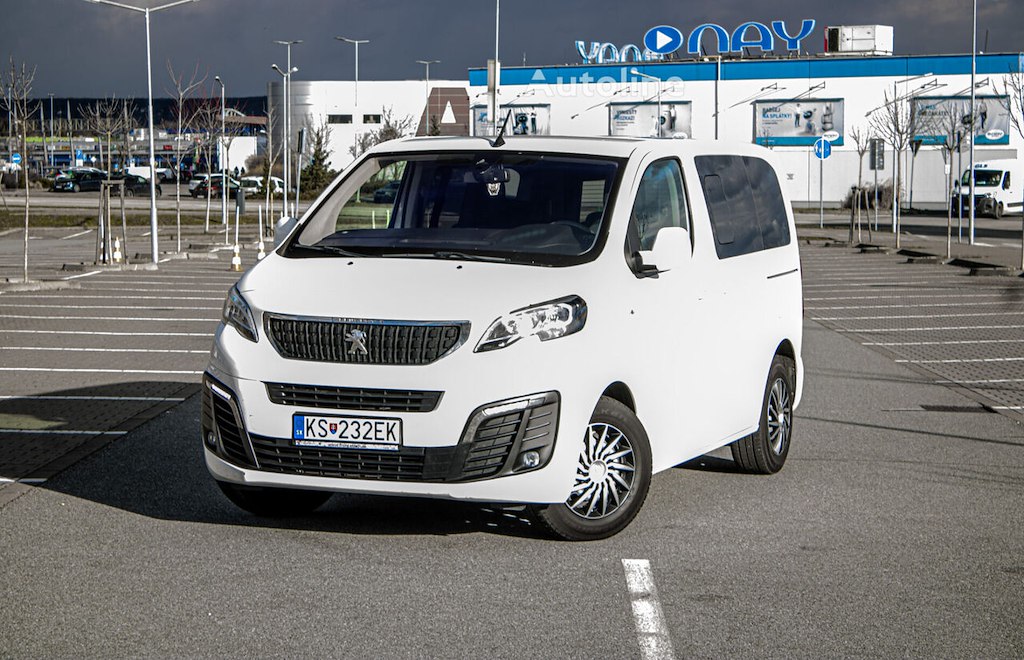 Peugeot Traveller 2.0 BlueHDi Business Standard / NA SPLÁTKY / PROTIHOD kombi minibus