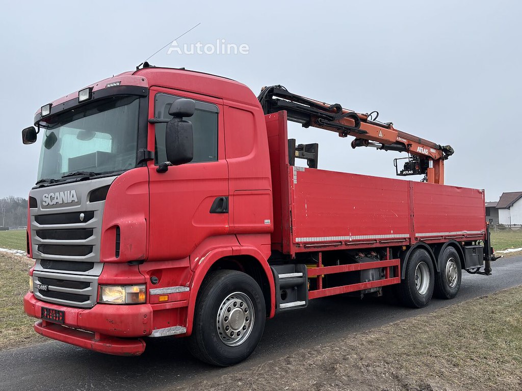Scania R480 kamion s ravnom platformom