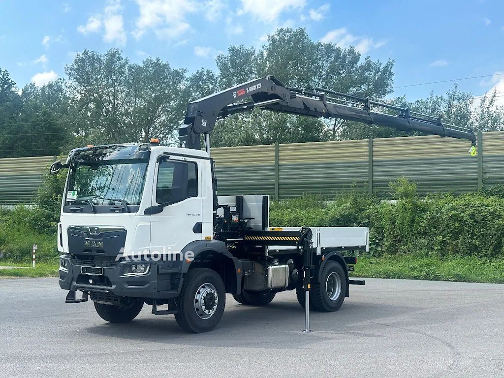 MAN TGM 18.320 MAN TGM 18.320 4x4 Hiab 228-4 Kran kamion s ravnom platformom