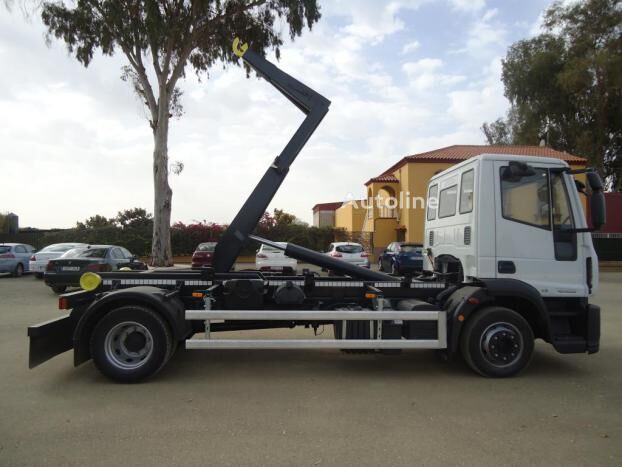 IVECO EUROCARGO 120 E 25 kamion rol kiper