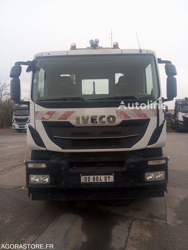 Prodaje se IVECO 260SY33 rol kiper sa kukom na aukciji