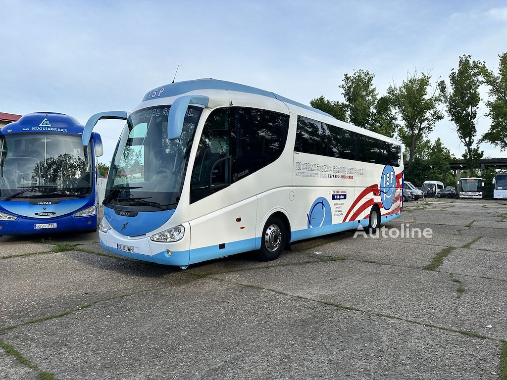 Volvo B12 turistički autobus