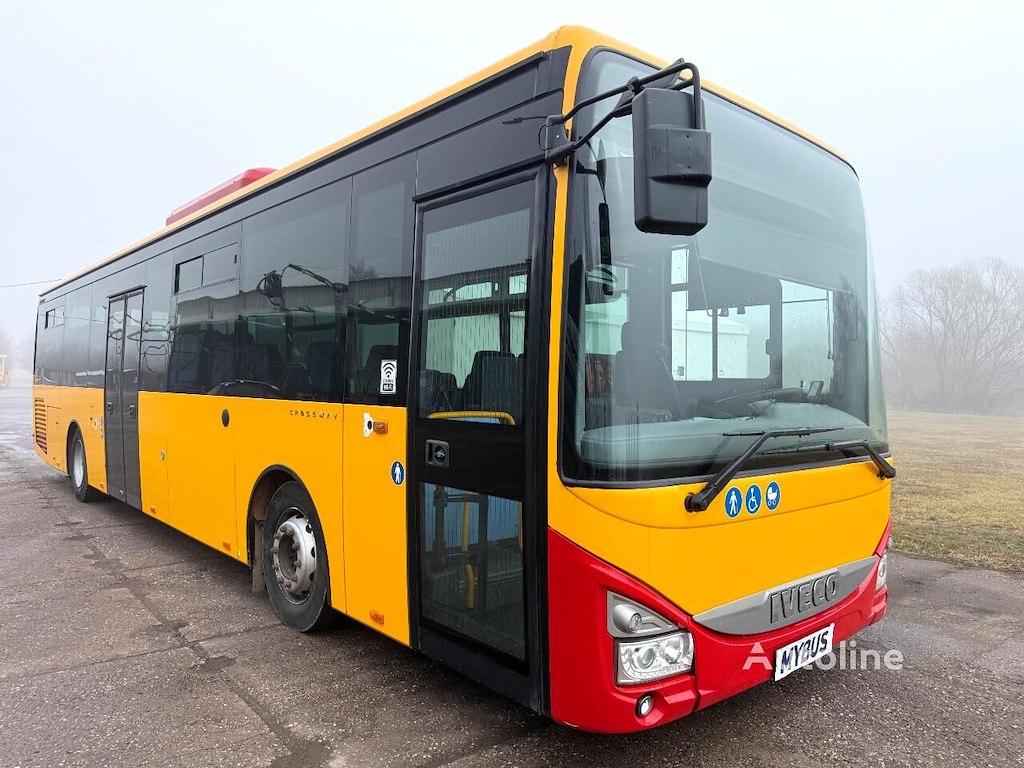 IVECO CROSSWAY LE turistički autobus