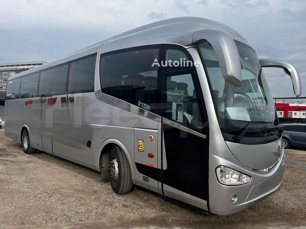Irizar i6 turistički autobus