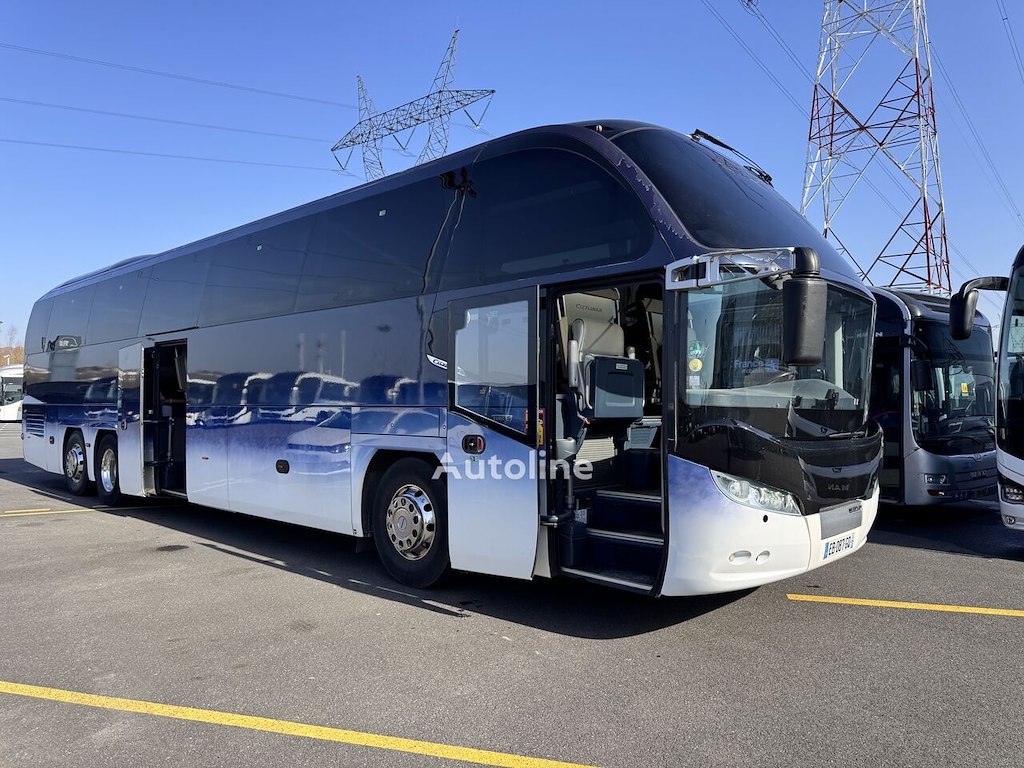 Neoplan Cityliner P16 turistički autobus