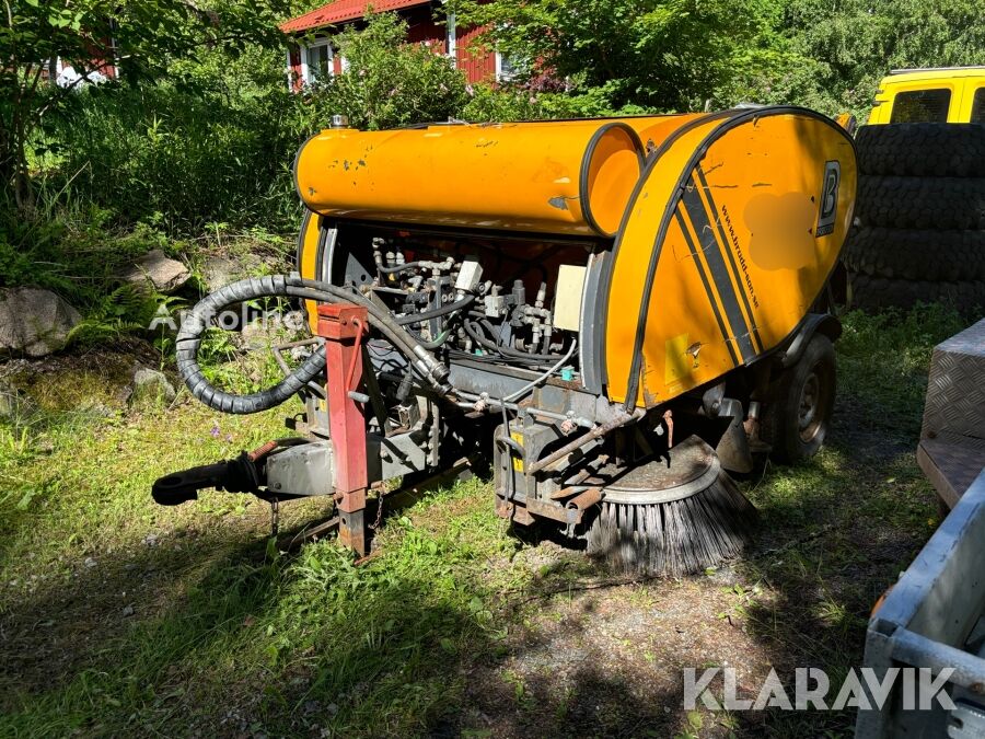 Prodaje se Broddson Twist vozilo za čišćenje ulica na aukciji