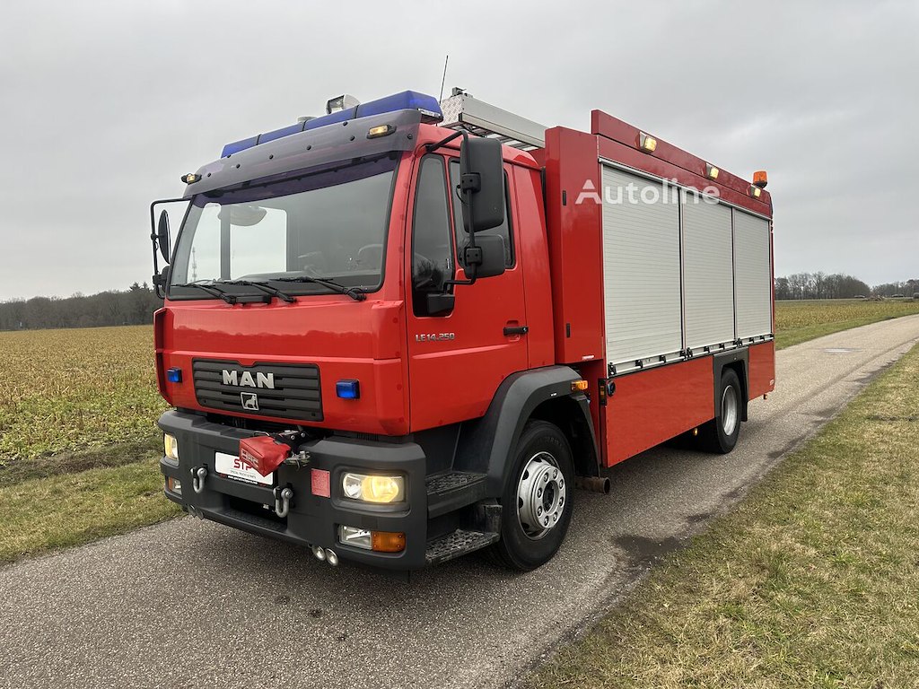 MAN LE 14.250 Rescue truck with full kit of equipment vatrogasno vozilo