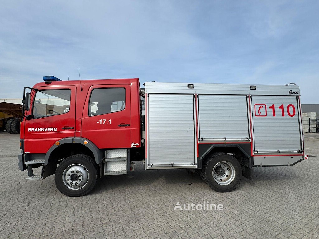Mercedes-Benz ATEGO 1328 4x4, 2500lts equipo LUKAS vatrogasno vozilo