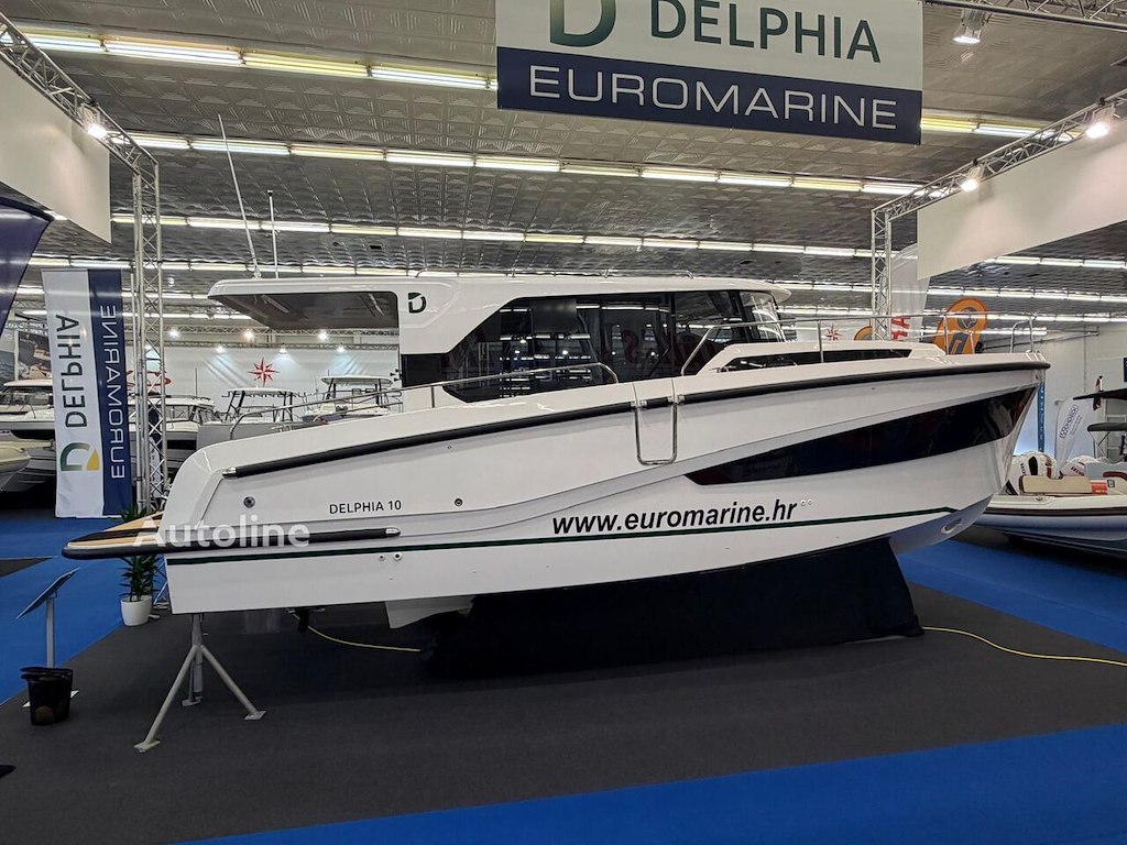 Beneteau Delphia 10 Sedan motorna jahta
