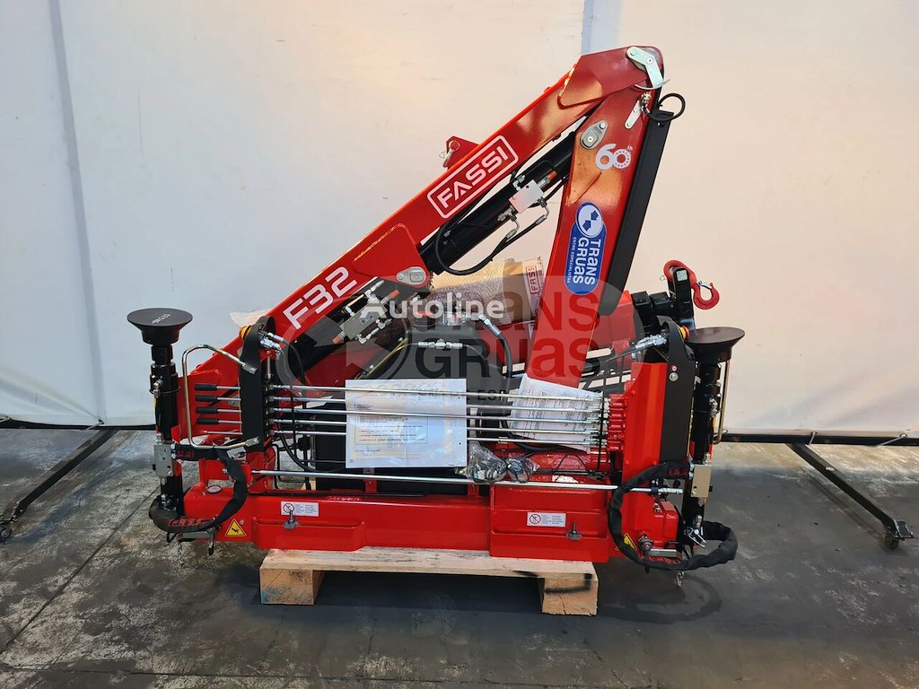Nova Fassi F32A.0.23 autodizalica s kranom