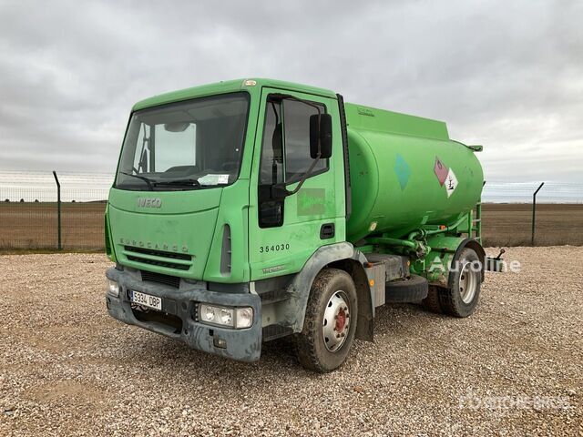 Prodaje se IVECO Eurocargo 130E24K autocisternu za gorivo na aukciji