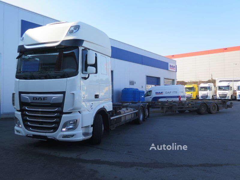 DAF XF 480 vozilo za prevoz kontejnera + prikolica za kontejnere