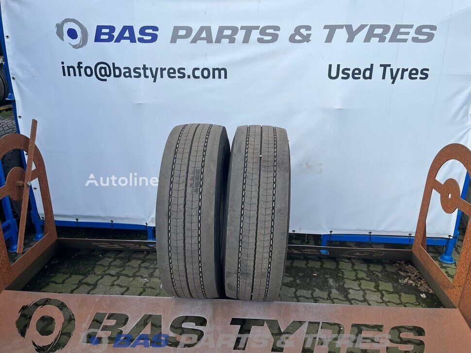Michelin Michelin 315/70R22.5 X MULTI Z used set guma za kamione
