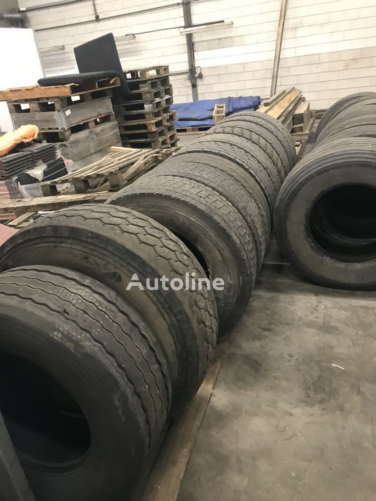 Michelin 315 x 85 x22.5 gebruikt en 385 65 22.5 guma za kamione