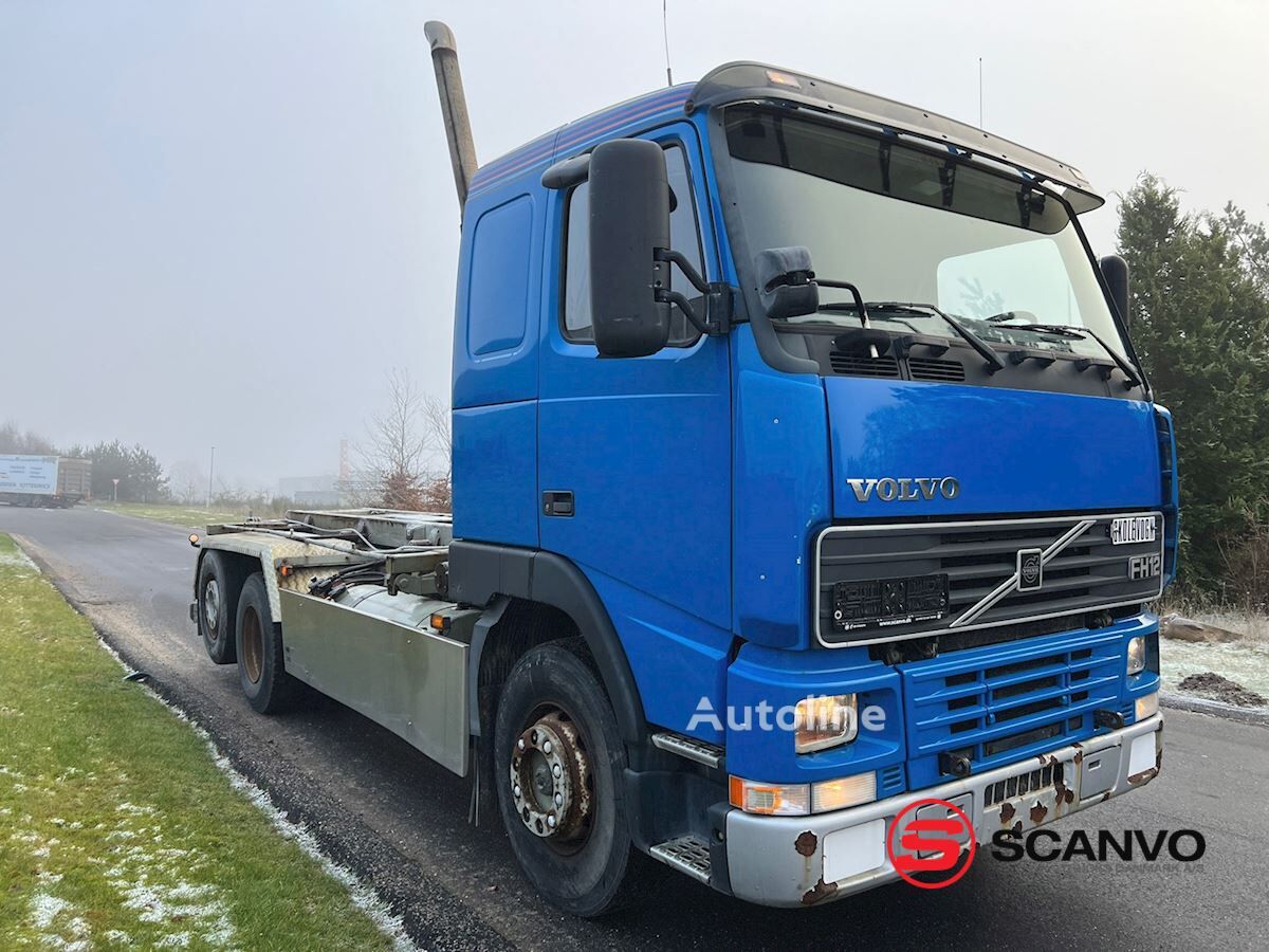 Volvo FH12-420 kamion sa kukom za podizanje tereta