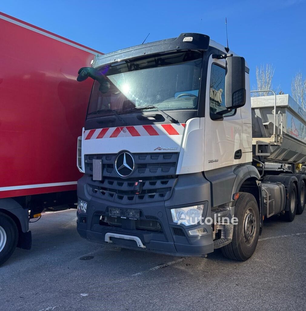 Mercedes-Benz Arocs tegljač