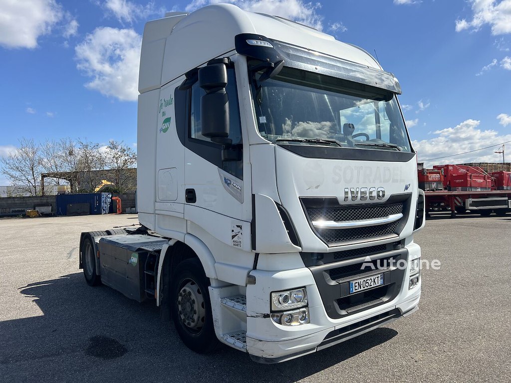 IVECO Stralis 440 tegljač