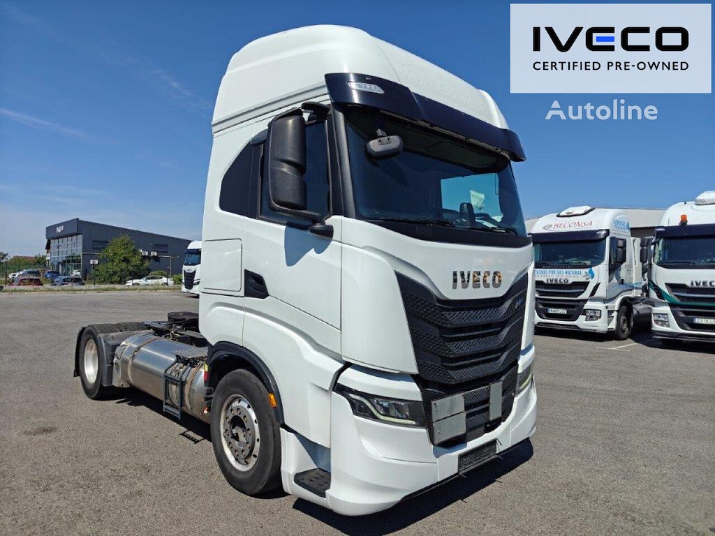IVECO Stralis AS440S46T/P2LNG tegljač