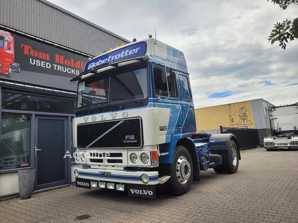 Volvo F 12 4X2 Globetrotter original low km tegljač
