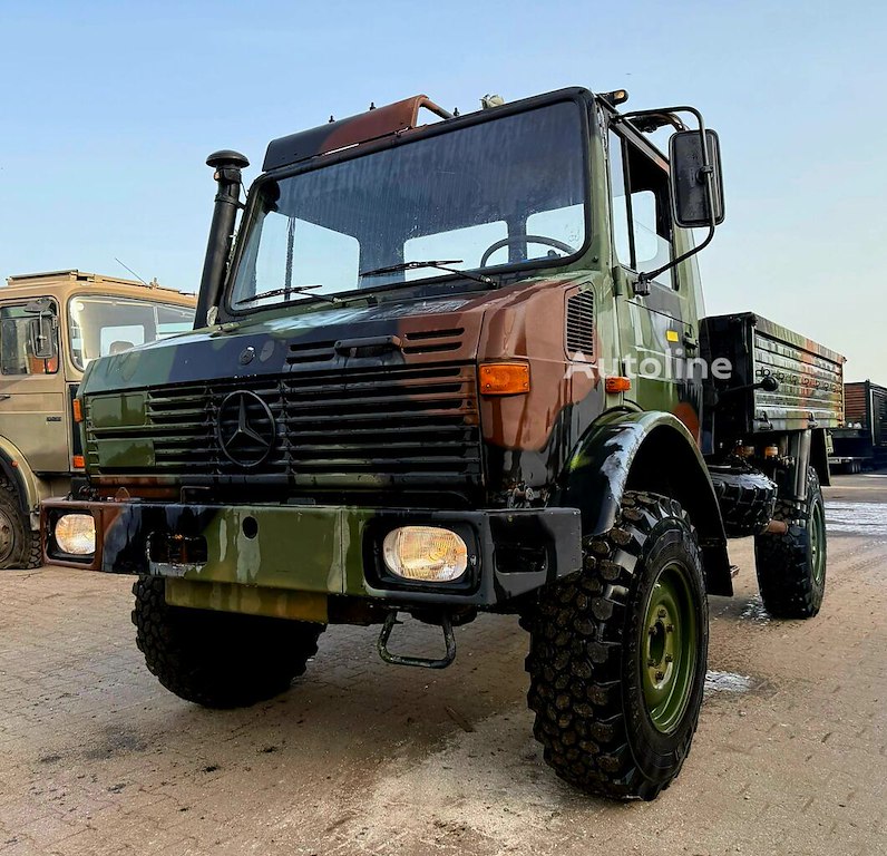 Mercedes-Benz Unimog vojni kamion
