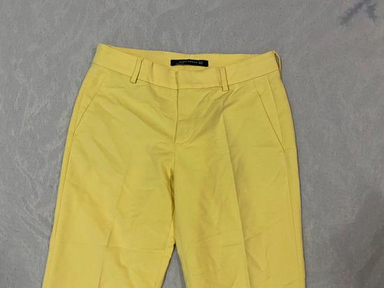 Zara woman zute pantalone zenske zute