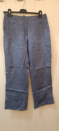 Plave široke pantalone