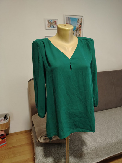 H&M zelena bluza