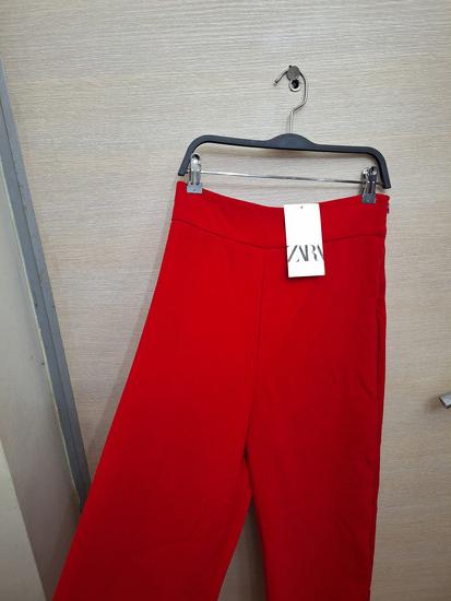 Zara pantalone sa etiketom