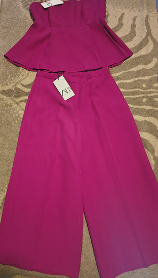 Zara komplet top+pantalone (novo)