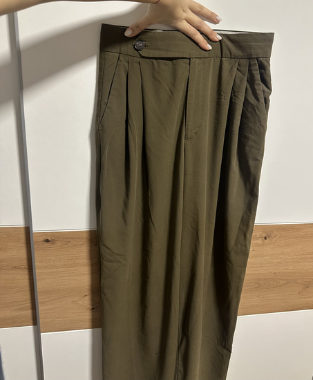 Zara pantalone