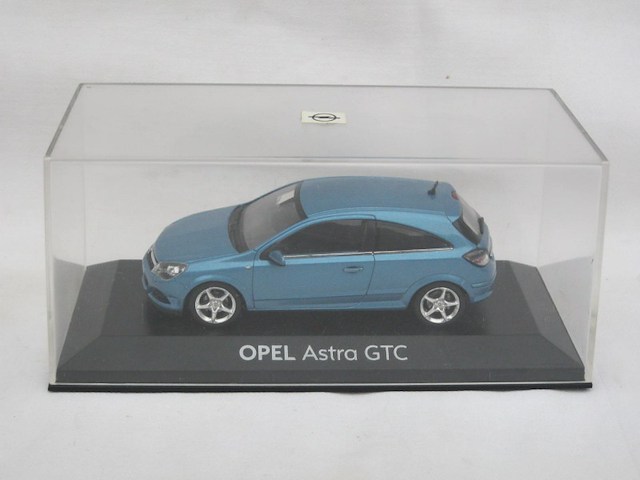 1:43 minichamps opel astra GTC