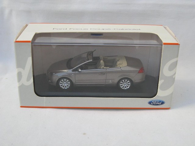 1:43 minichamps ford focus coupe-cabriolet