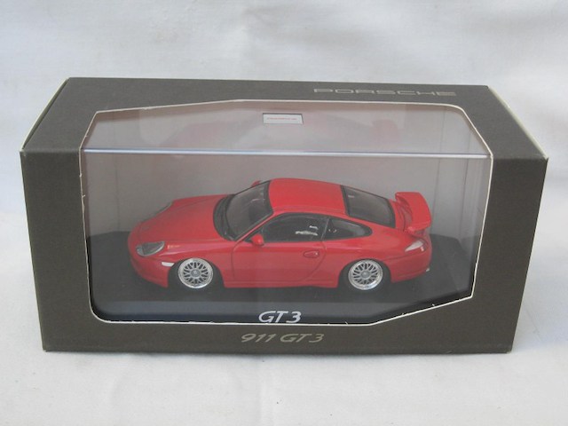1:43 minichamps porsche 911 GT3
