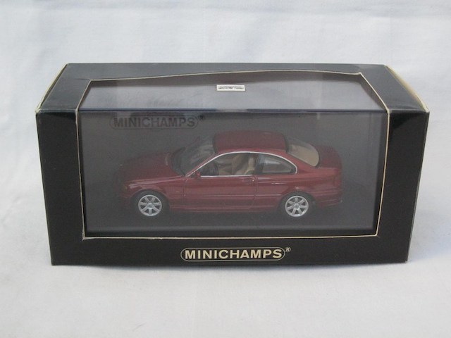 1:43 minichamps BMW 330i coupe E46