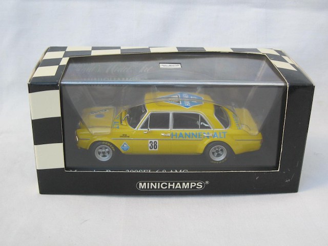 1:43 minichamps mercedes 300SEL 6.8 AMG