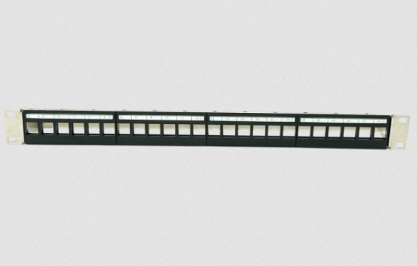 Patch Panel 24P 19 1U bez modula Lintech