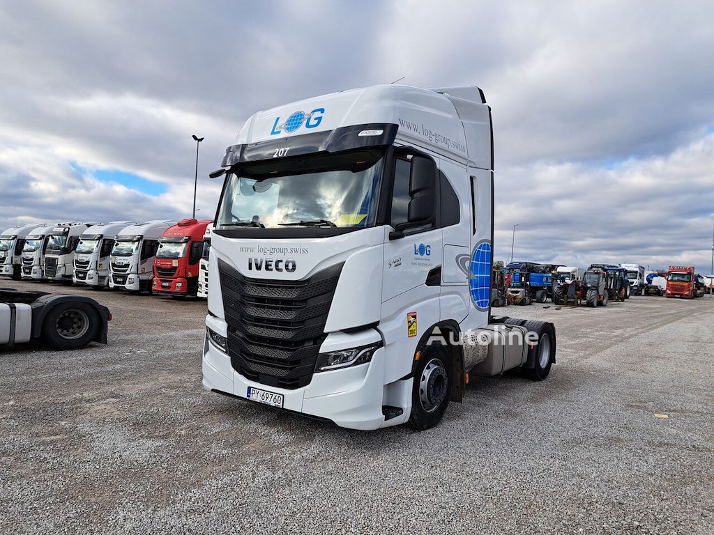 IVECO AS440 S49 S-Way PY69760 tegljač
