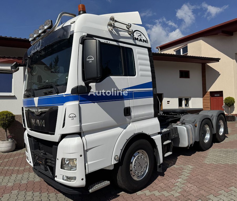 MAN TGX 26.440 6x4 tegljač
