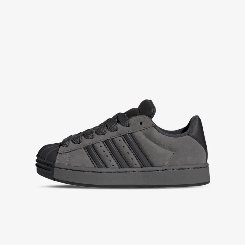 adidas Superstar ST