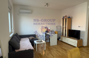 Prodajem Stan-Apartman, Petrovaradin, Novi Sad Okolica