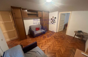Prodajem Stan-Apartman, Kej