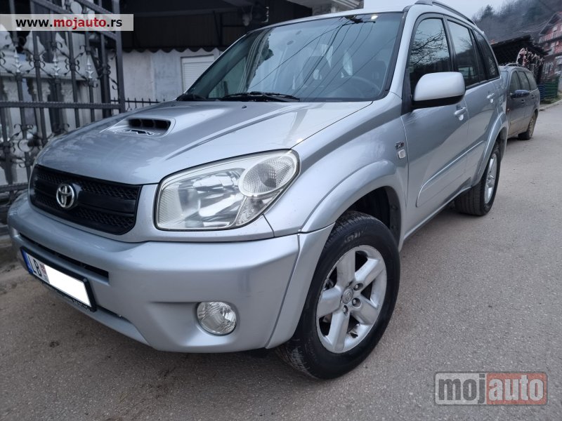 Toyota RAV4 4x4 RESTAJLING NOVA