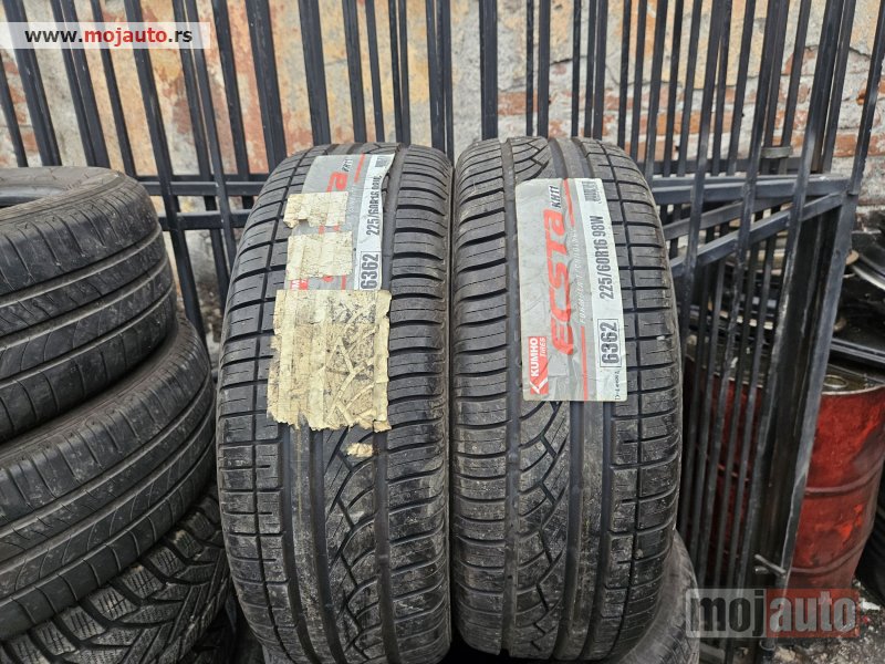 225-60-16 Kumho nove odlicne