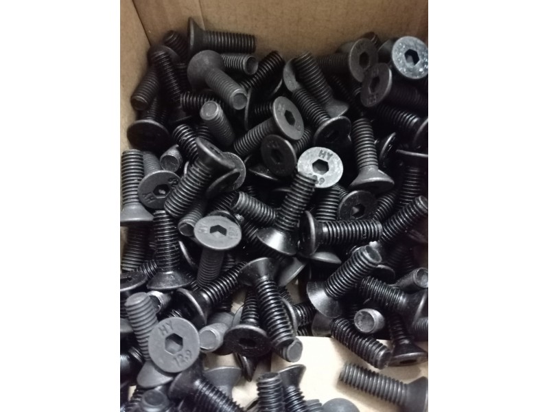 Imbus vijak 6x20mm 12.9klasa 30 komada